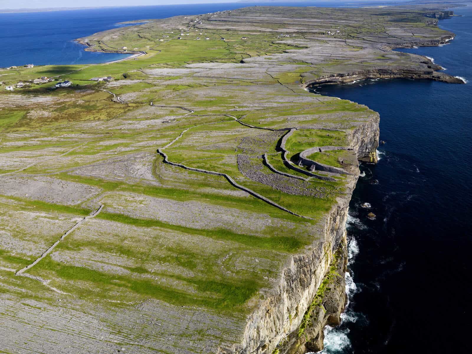 ARAN ISLANDS - Salthill Hotel ARAN ISLANDS - Salthill Hotel